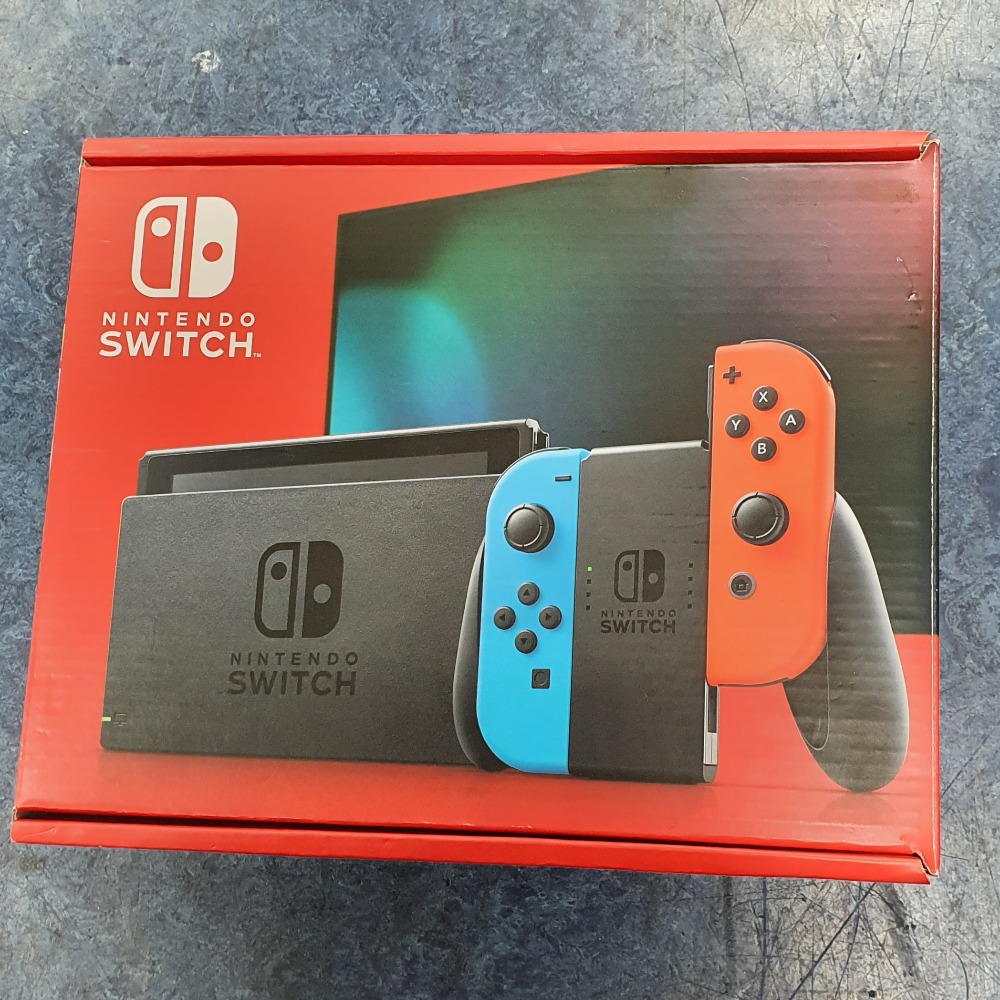 Pre-owned Nintendo Switch Nintendo Switch boxed with docking station ...